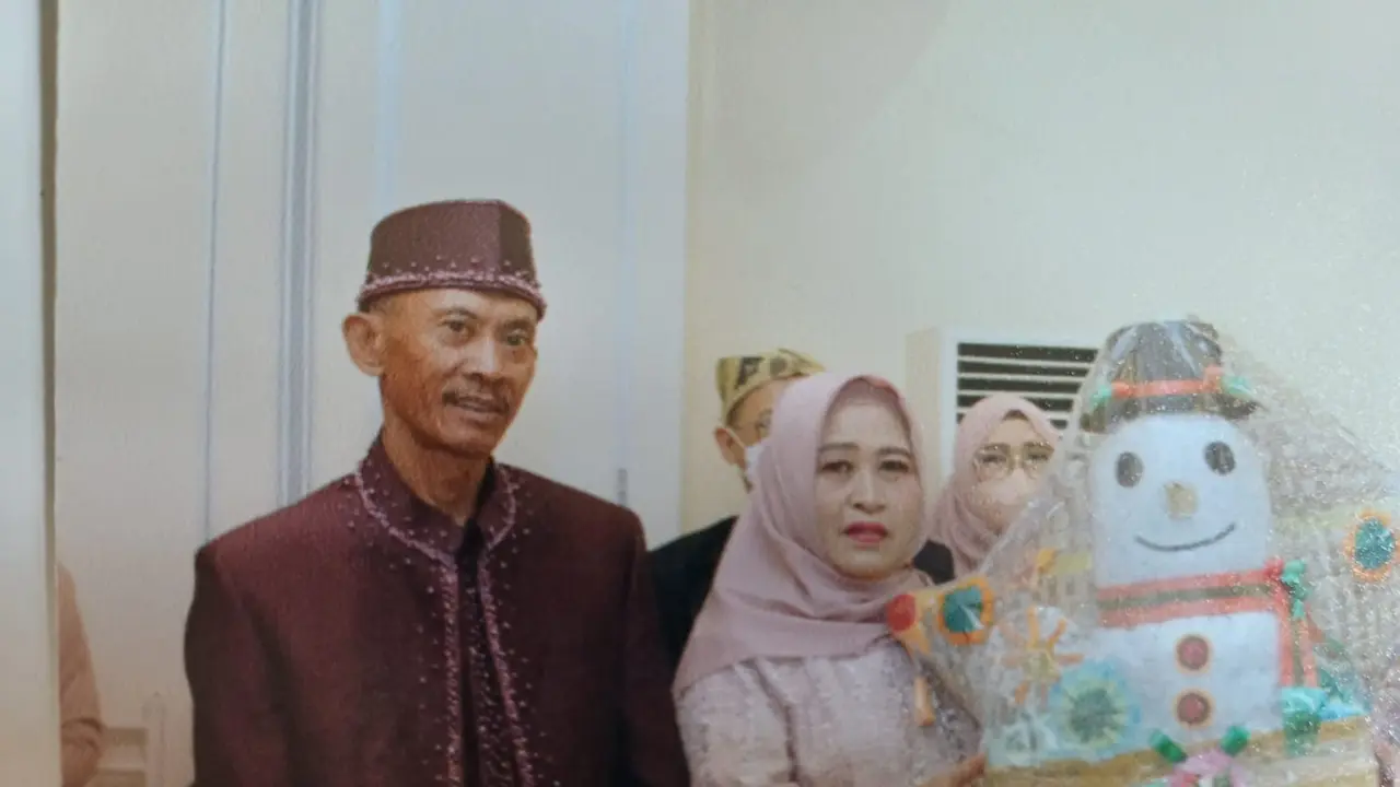 Cerita Duka Istri Korban Tabrakan Maut Kereta Probowangi di Lumajang, Sempat Dikira Ikut Tahilan ...