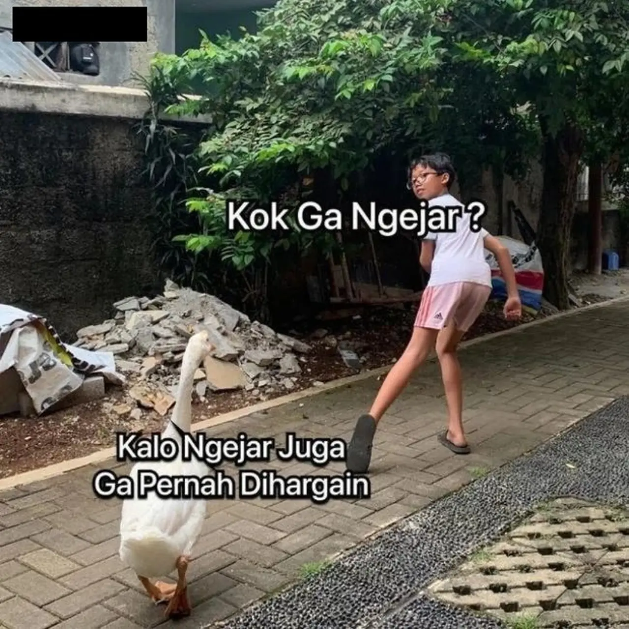 6 Meme Kecewa karena Cinta Ini Bikin Senyum Tipis, Galau Maksimal - Hot ...