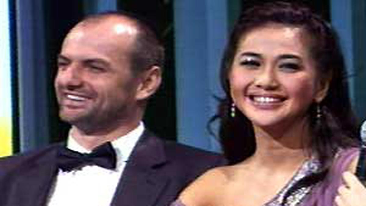 Paramitha Menikah - ShowBiz Liputan6.com