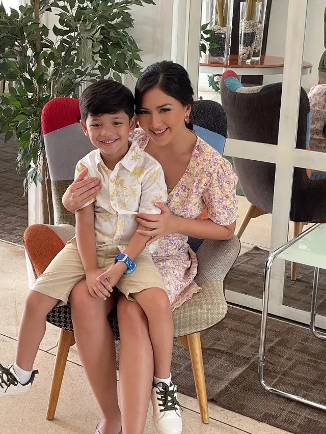 7 Potret Faqih Alaydrus Anak Habib Rifky Alaydrus - Citizen6 Liputan6.com