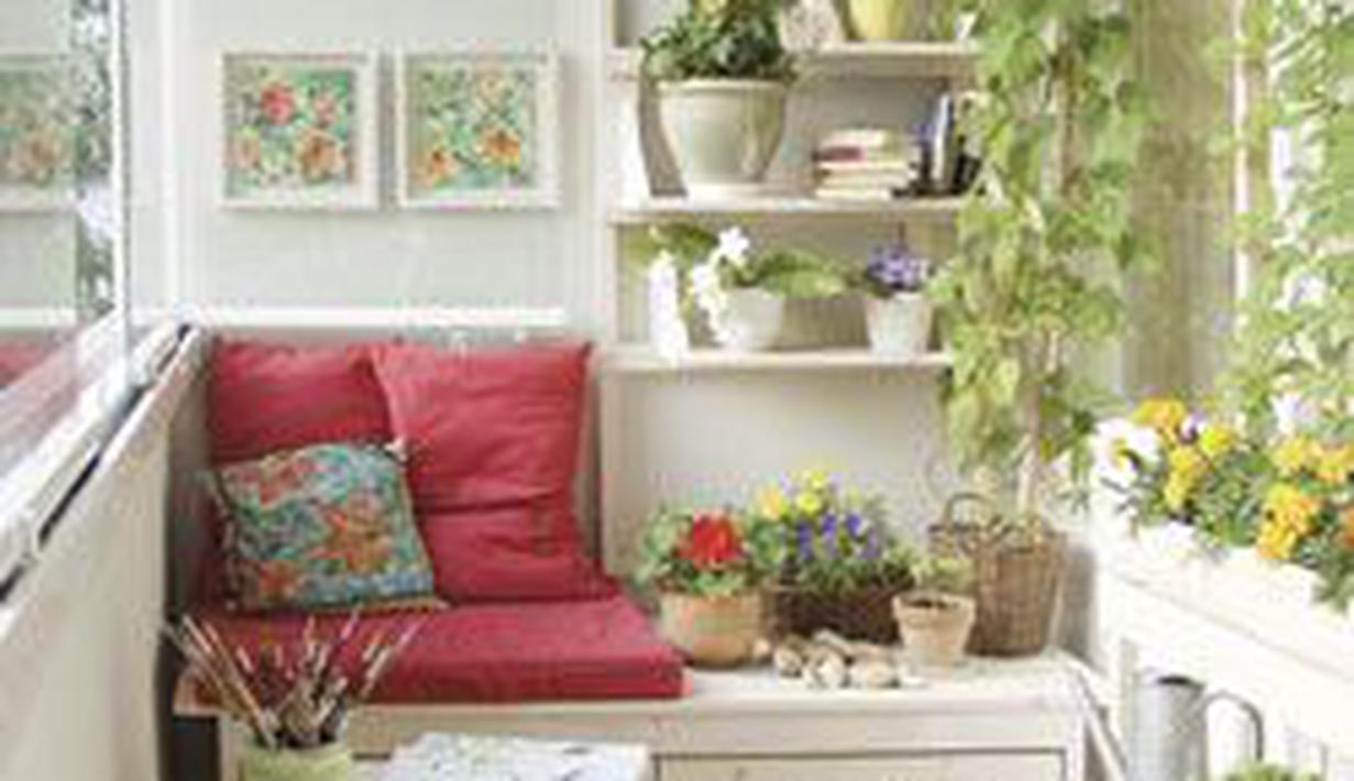 Ragam Ide Kreatif Menyulap Balkon Sempit Jadi Super Cozy - Photo Fimela.com