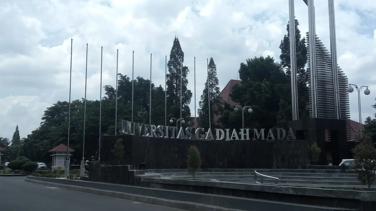 UGM Peringkat 231 Kampus Terbaik di Dunia, Peringkat 1 di Indonesia ...