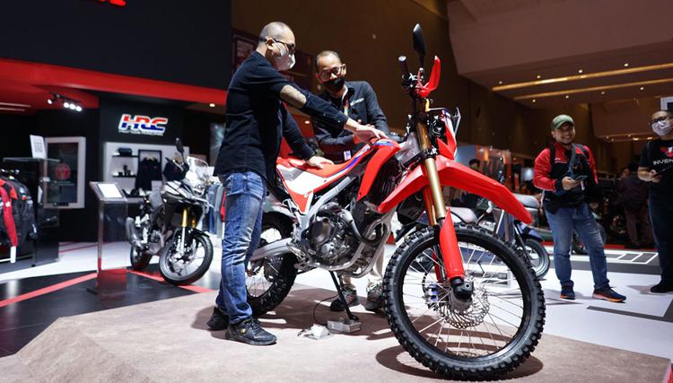 Honda Luncurkan Motocross CRF250L di IIMS 2023, Harga Rp 79.9 Juta - Motor Otosia.com