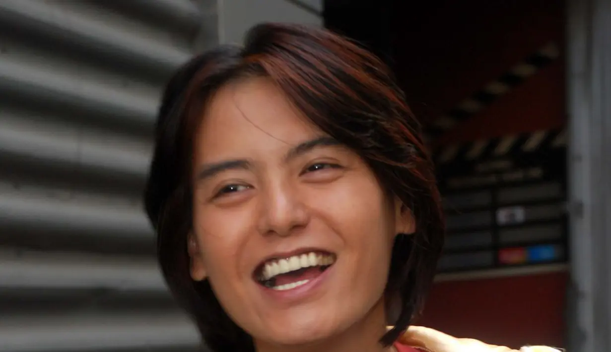 Masih Pada Inget Nggak Ya Sama Roger Danuarta - Photo Fimela.com