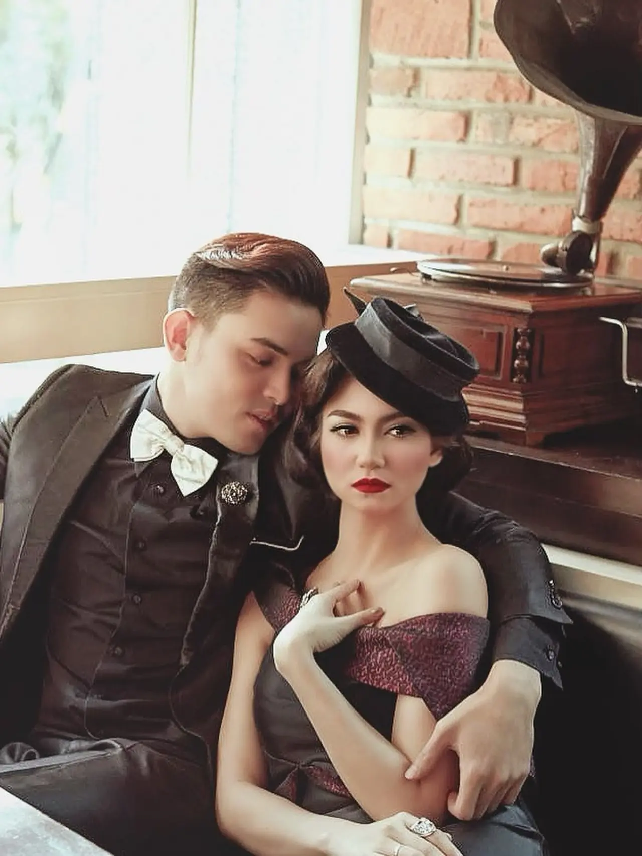 Jelang 6 Tahun Pernikahan, Ini 7 Potret Kompak Alessia Cestaro dan ...