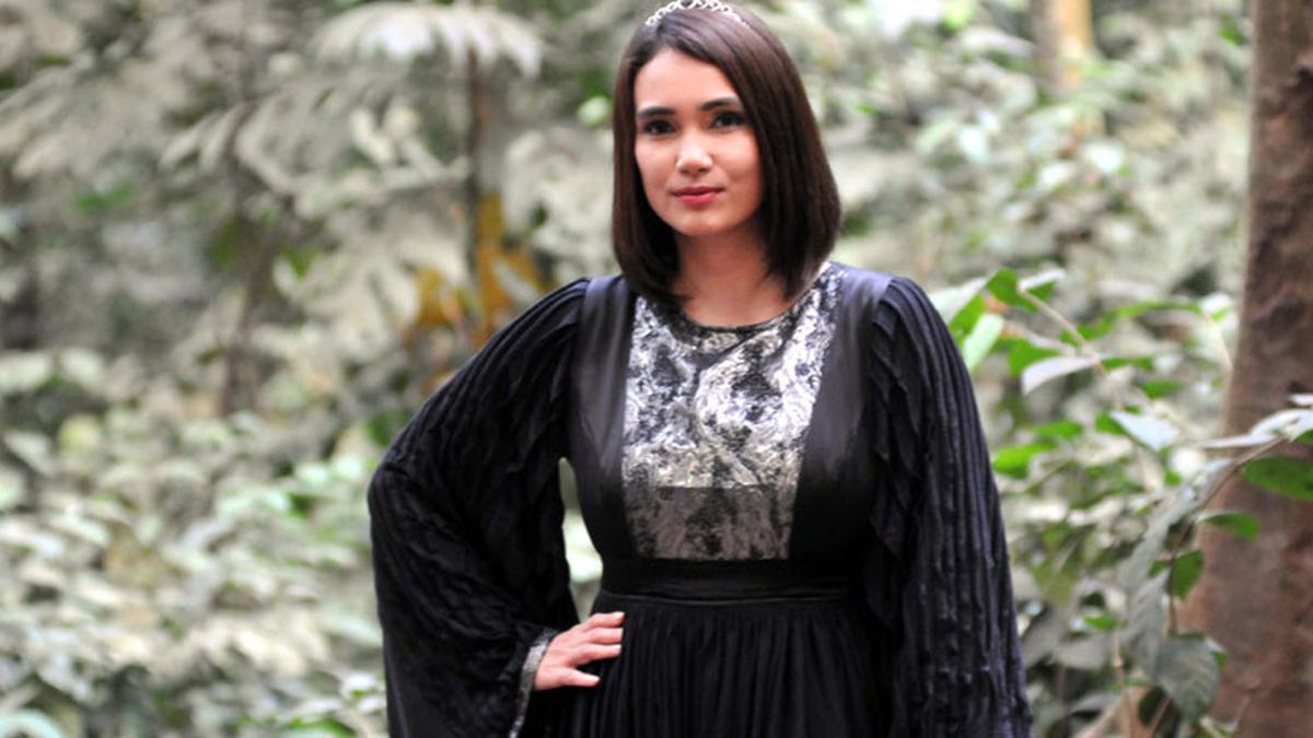 Feby Febiola Belum Ada Komitmen dengan Franky Sihombing - ShowBiz ...