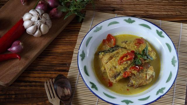 Resep Mangut Ikan Pari Asap - Food Fimela.com