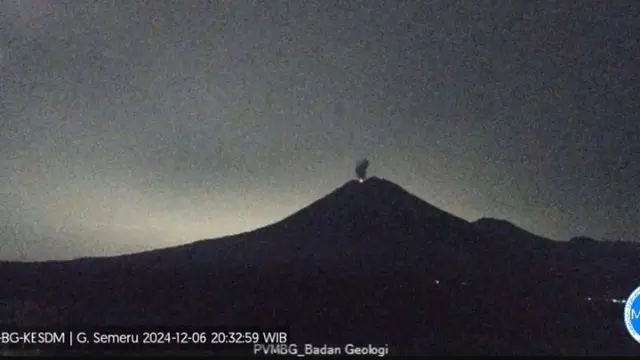 Gunung Semeru Kembali Erupsi, Tinggi Letusan capai 800 Meter - Regional Liputan6.com