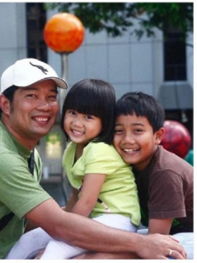 7 Hari Usai Pemakaman Anak, Ridwan Kamil Mulai Hidup Baru dengan ...