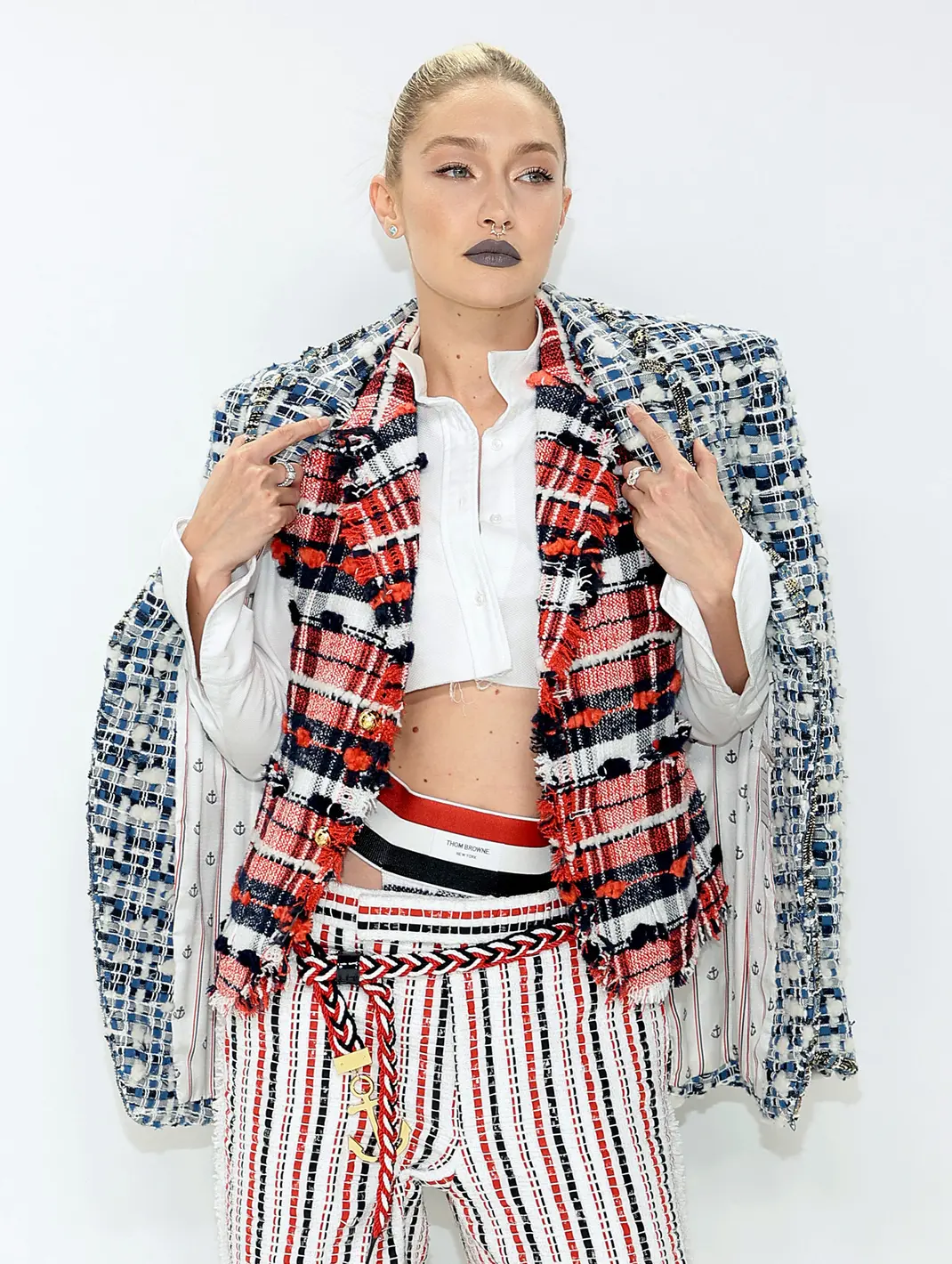 Gigi Hadid Akui Lahir dengan Privilege, Tunjukkan Apa yang Diajarkan ...