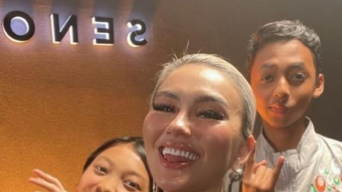 Agnez Mo Bertemu 2 Siswa Smpn 1 Ciawi Peraih Medali Emas Dance Sport
