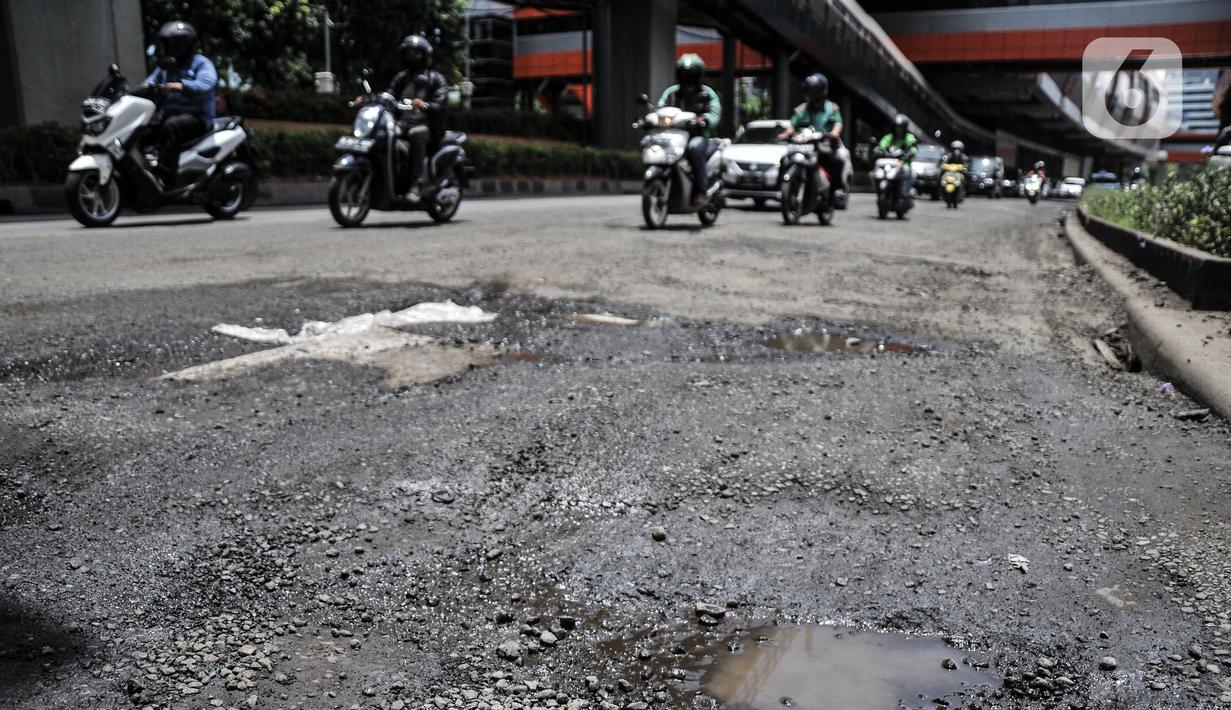 Jalan Rusak di HR Rasuna Said Ancam Keselamatan Pengendara - Foto ...