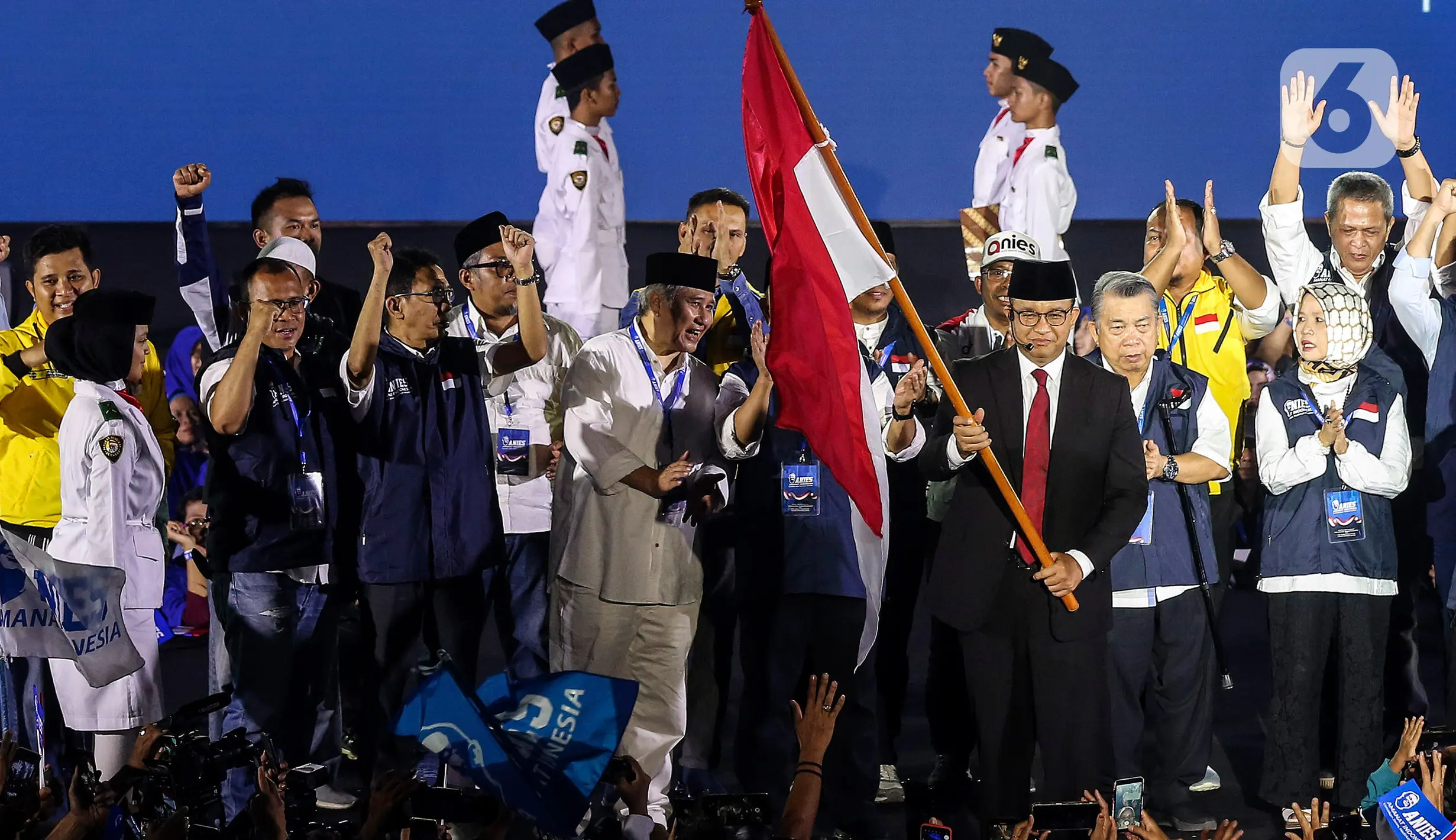 Momen Anies Baswedan Berpidato di Depan Pendukung dan Partai Politik ...