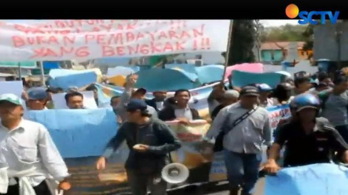 Listrik Sering Padam, Ribuan Warga Oku Selatan Gelar Longmarch ke Kantor PLN - News Liputan6.com