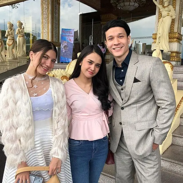 7 Potret Kebersamaan Pemain Cinta Mulia di Balik Layar, Kompak Banget ...