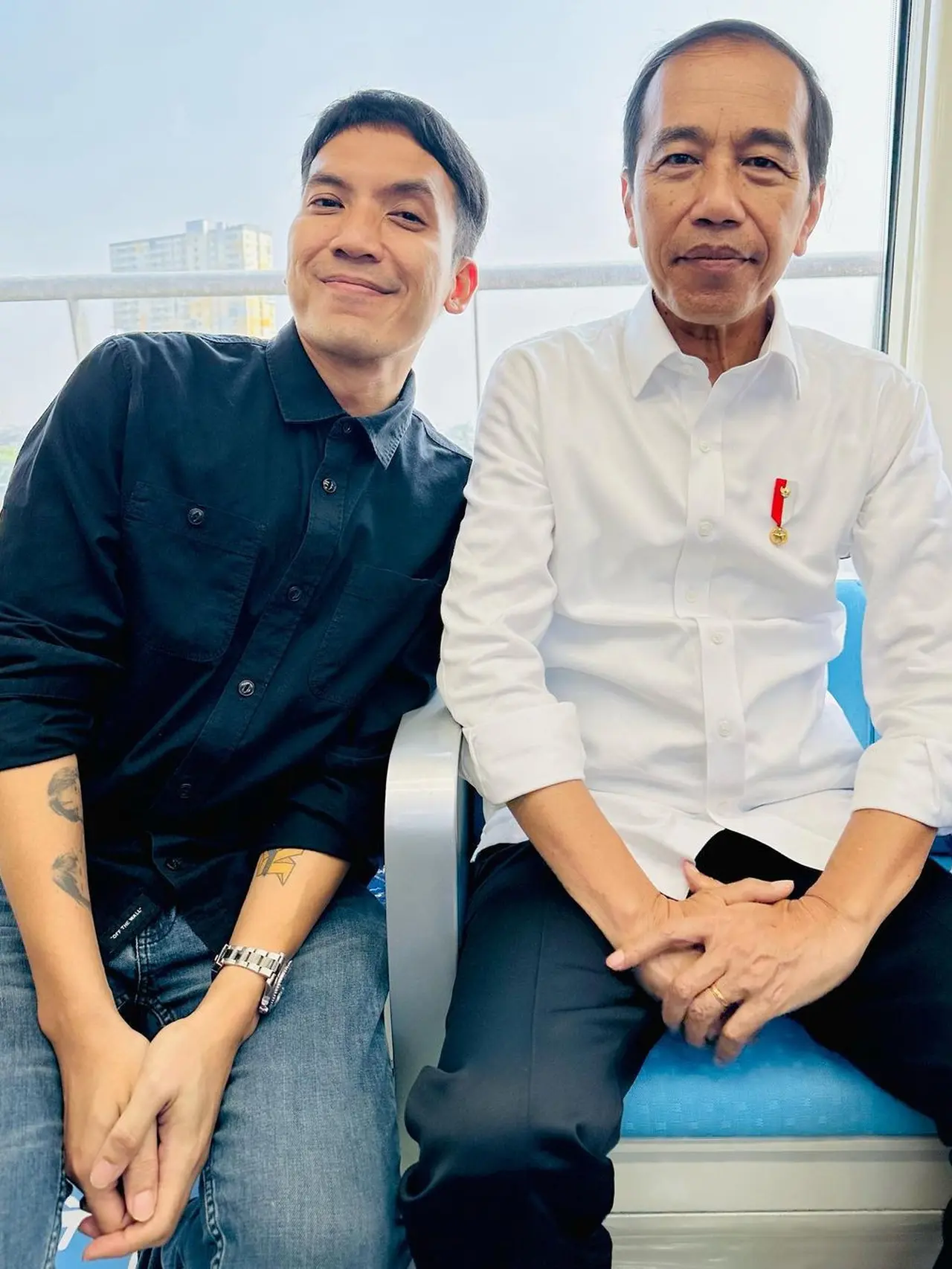 Jajal LRT Jabodebek Bareng Desta Cs, Jokowi Jamin Harga Tiket Disubsidi - Bisnis Liputan6.com