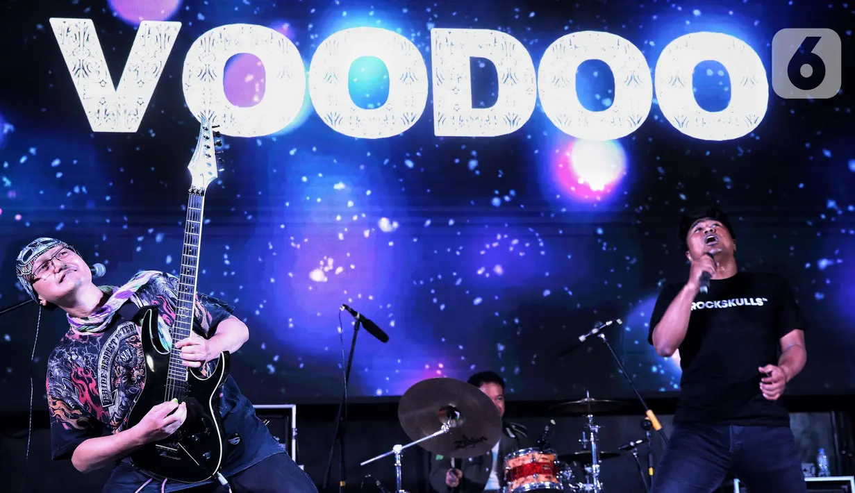 Tampil Enerjik, Voodoo Gebrak Panggung Festival Musik All You Can Hear ...
