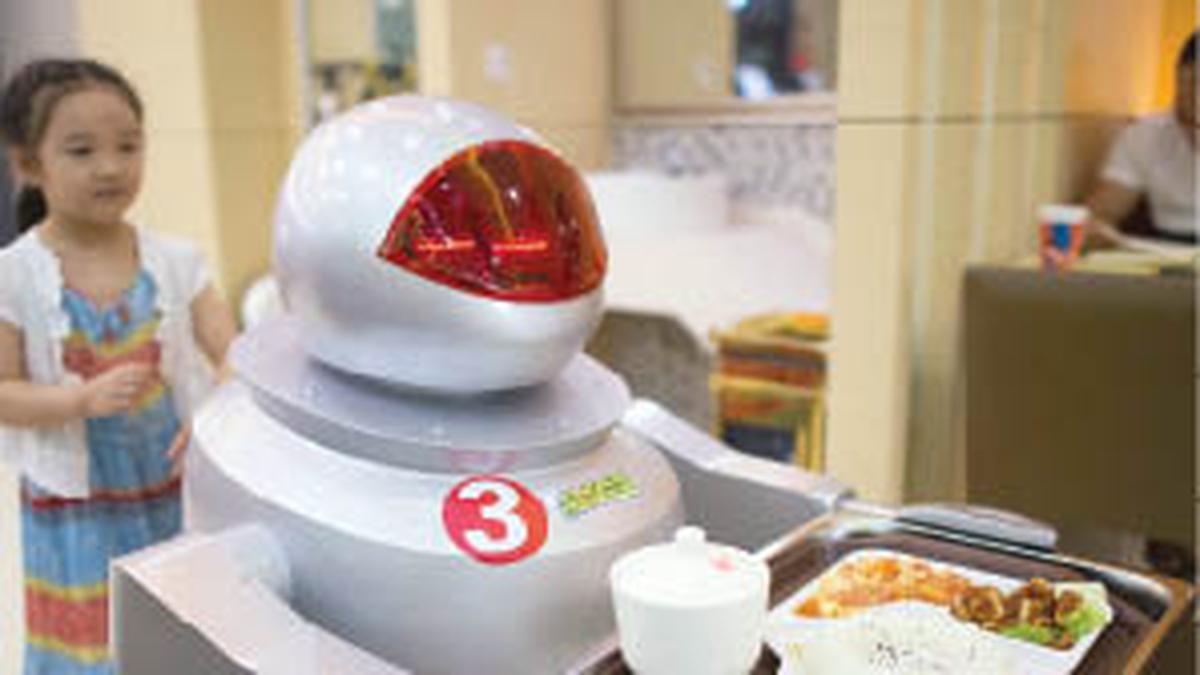 Makan di Restoran Ini, Anda akan Dilayani Robot - Lifestyle Liputan6.com