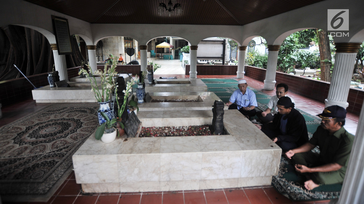 FOTO: Kompleks Makam Pangeran Jayakarta Bakal Diperluas - Foto Liputan6.com