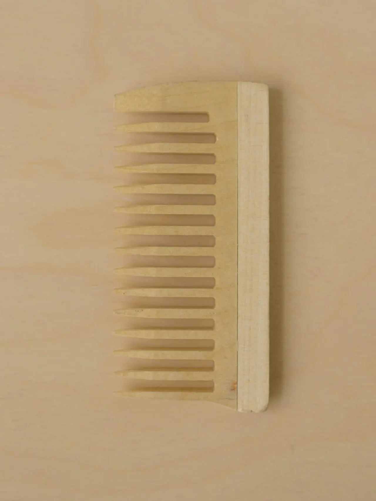 Mengenal Jenis Sisir Rambut dan Kegunaannya - Beauty Fimela.com