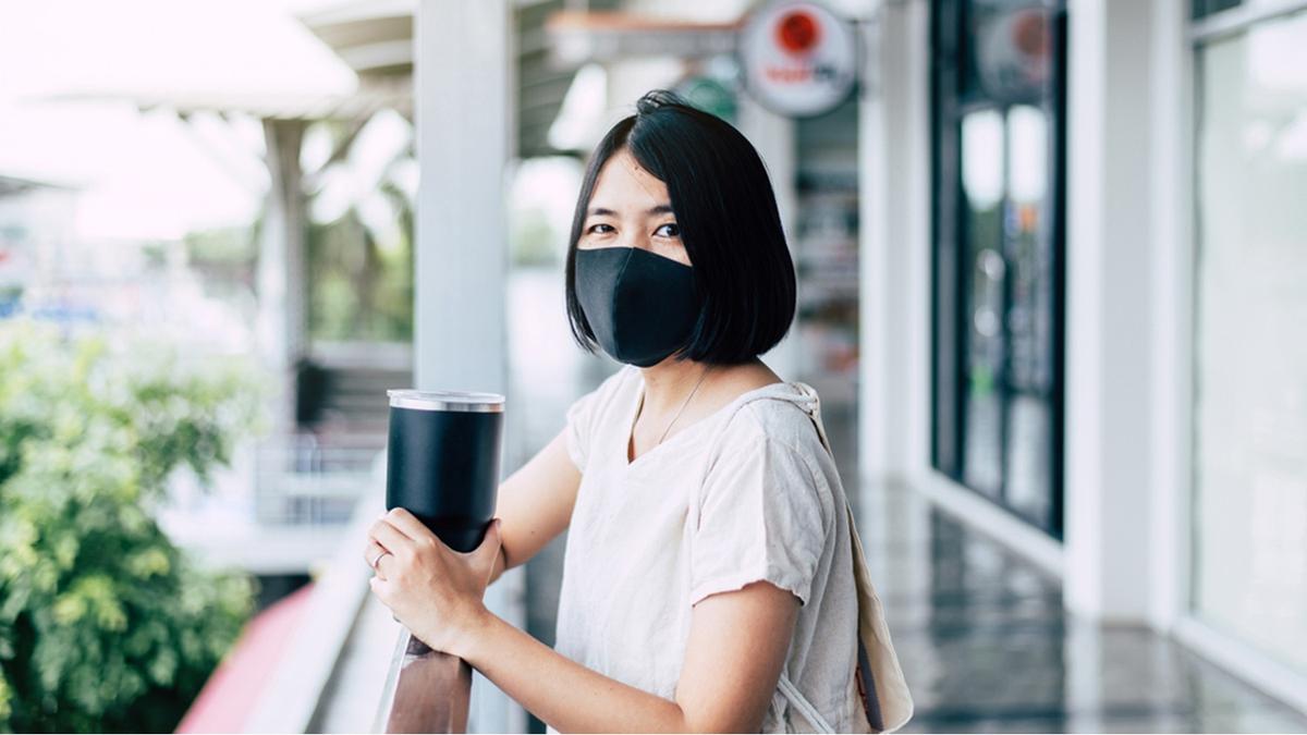 5 Cara Pilih Tumbler Minum yang Aman dan Sehat, Nggak Cuma Desainnya ...