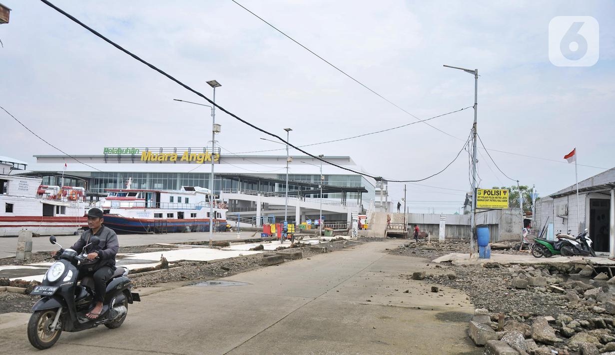 FOTO: Relokasi Pedagang di Pelabuhan Kali Adem - Foto Liputan6.com