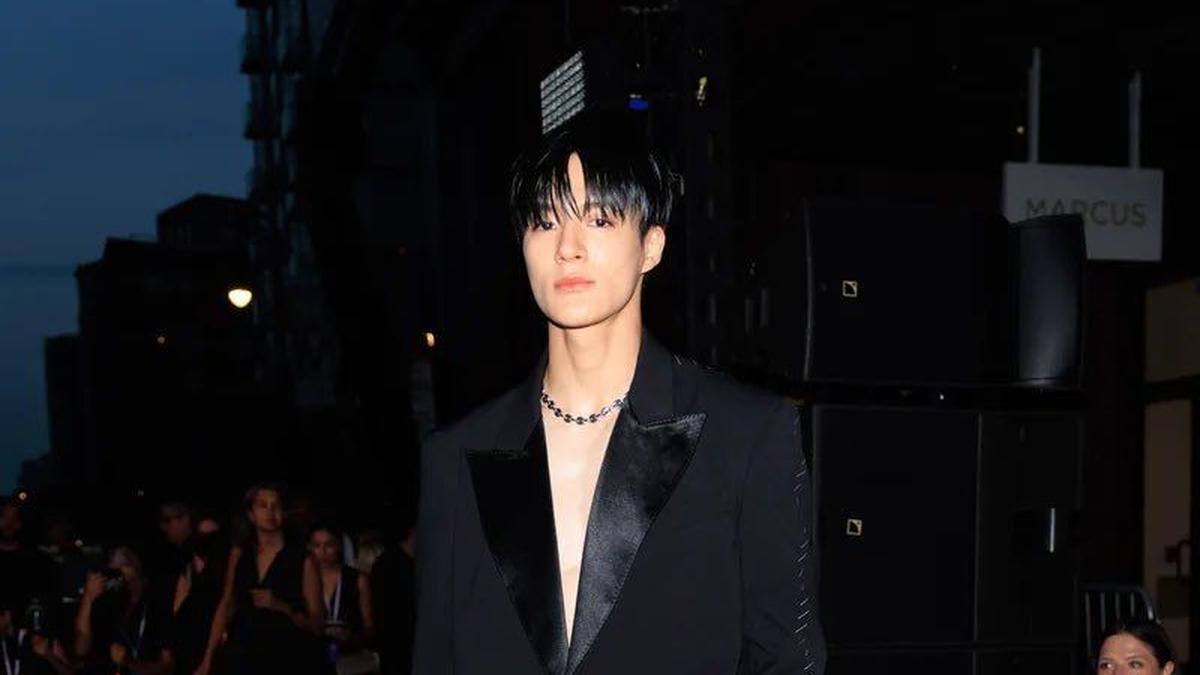 Profil dan Fakta Jeno NCT, Idol Kpop yang Debut di Runway New York Fashion Week - Regional ...