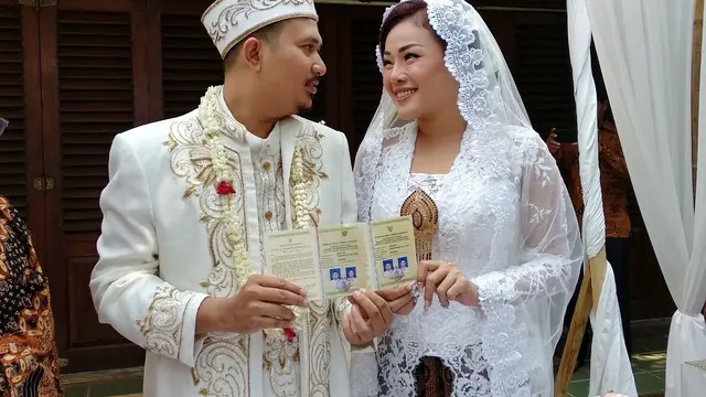 Kenakan Baju Adat Betawi, 5 Artis Indonesia ini Jadi Sorotan Publik - Citizen6 Liputan6.com