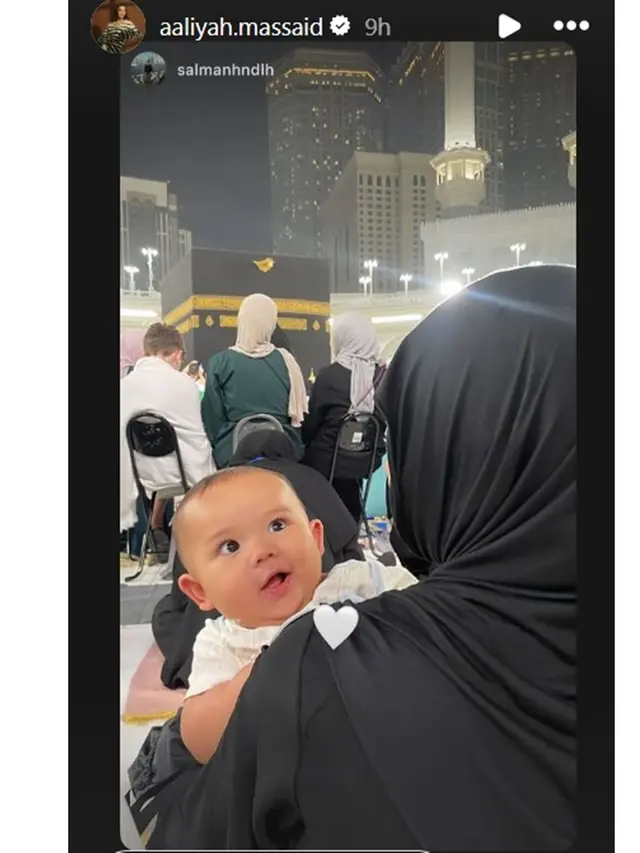 6 Potret Baby Arash Umrah di Usia 6 Bulan, Aaliyah & Thariq Ungkap Rasa ...