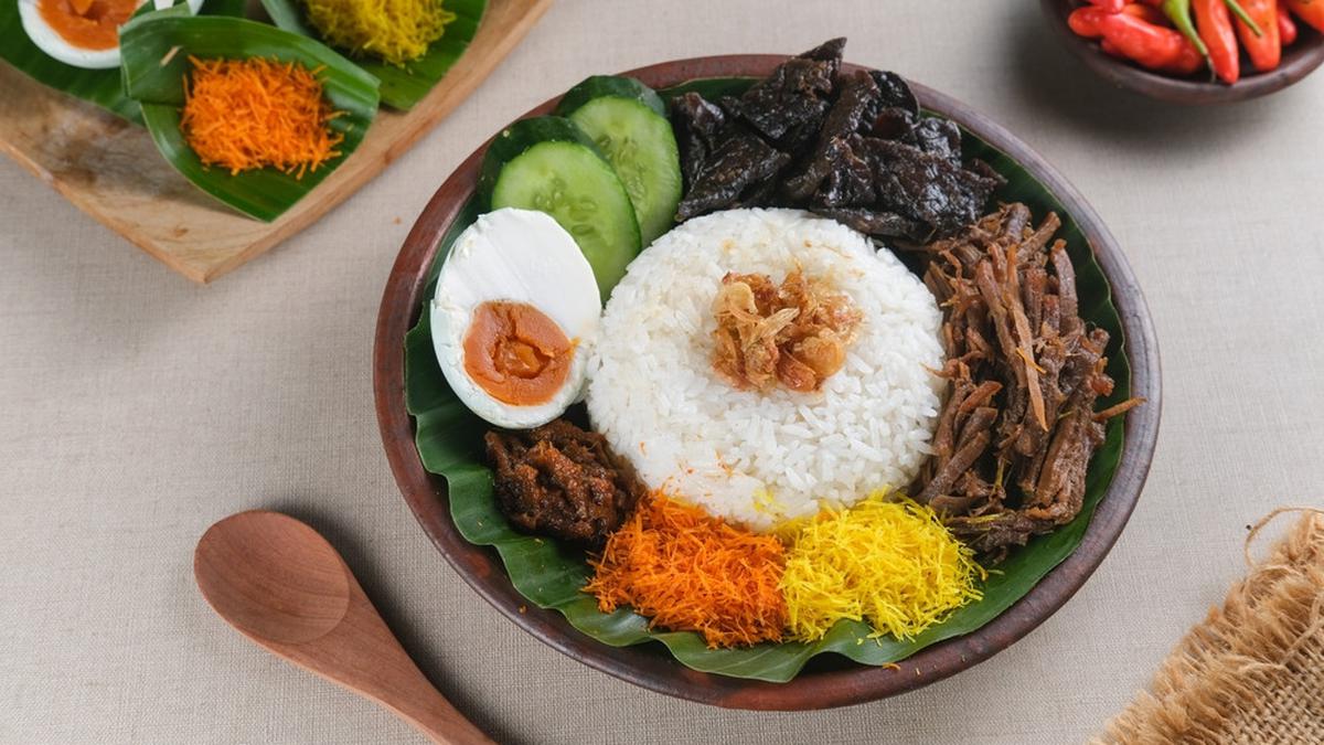Cek Resep Nasi Krawu Khas Gresik yang Lezat - Food Fimela.com