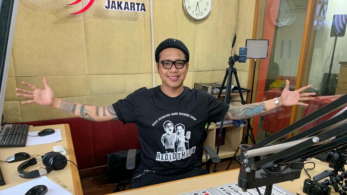 Hari Radio Nasional, Ini 8 Selebriti Indonesia yang Merupakan Penyiar ...