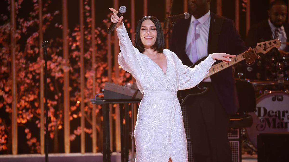 Punya Masalah Rahim, Jessie J Divonis Tak Bisa Punya Anak - ShowBiz ...