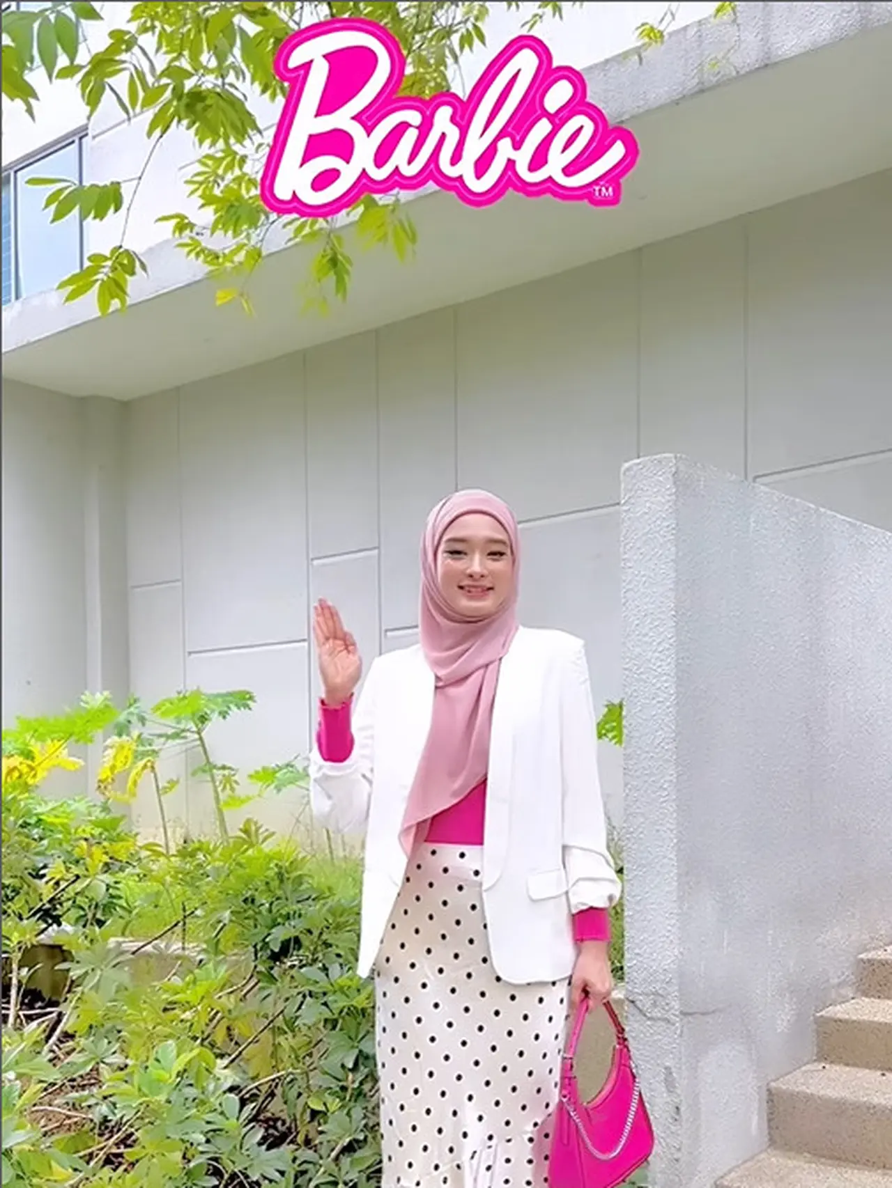 5 Potret Inara Rusli Jadi Barbie, Pilihan Outfitnya Jadi Favorit ...