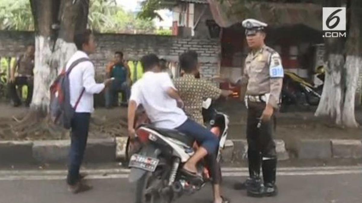 VIDEO: Takut Ditilang, Tiga Remaja Nyaris Tabrak Polisi - Regional ...