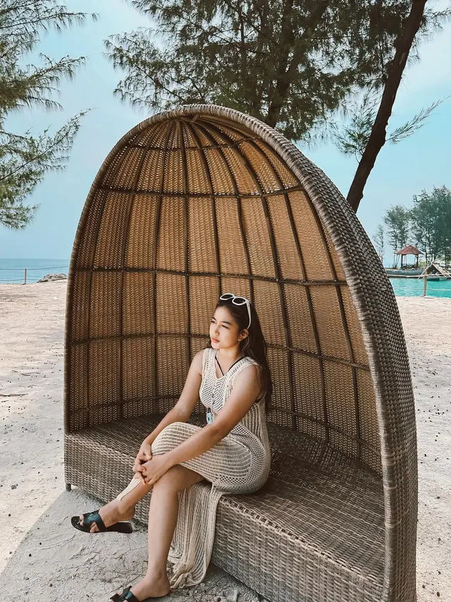 7 Potret Eriska Nakesya Istri Young Lex, Hobi Masak hingga Buka Warung Makan - Hot Liputan6.com