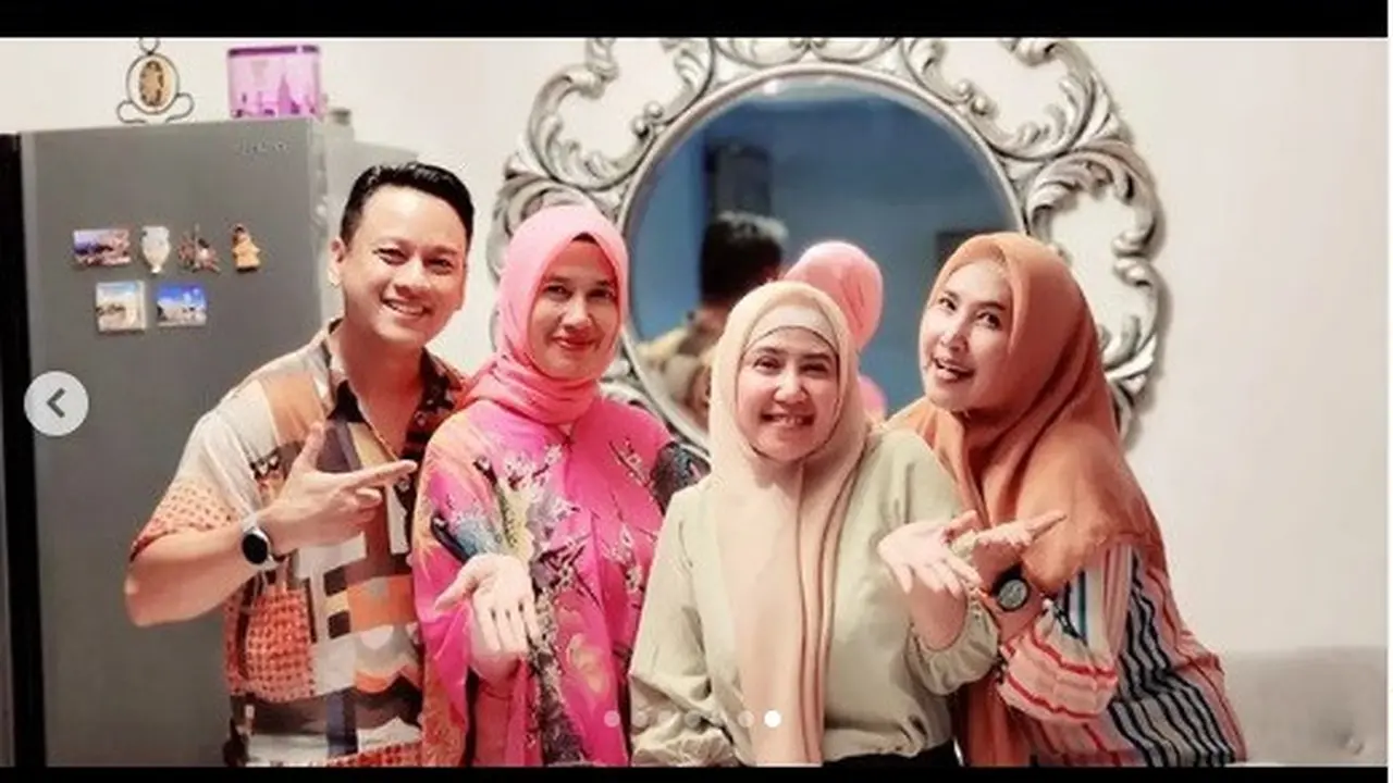 6 Potret Manis Manja Group Reuni Saat Buka Puasa Ramadhan: Mantan Suami ...