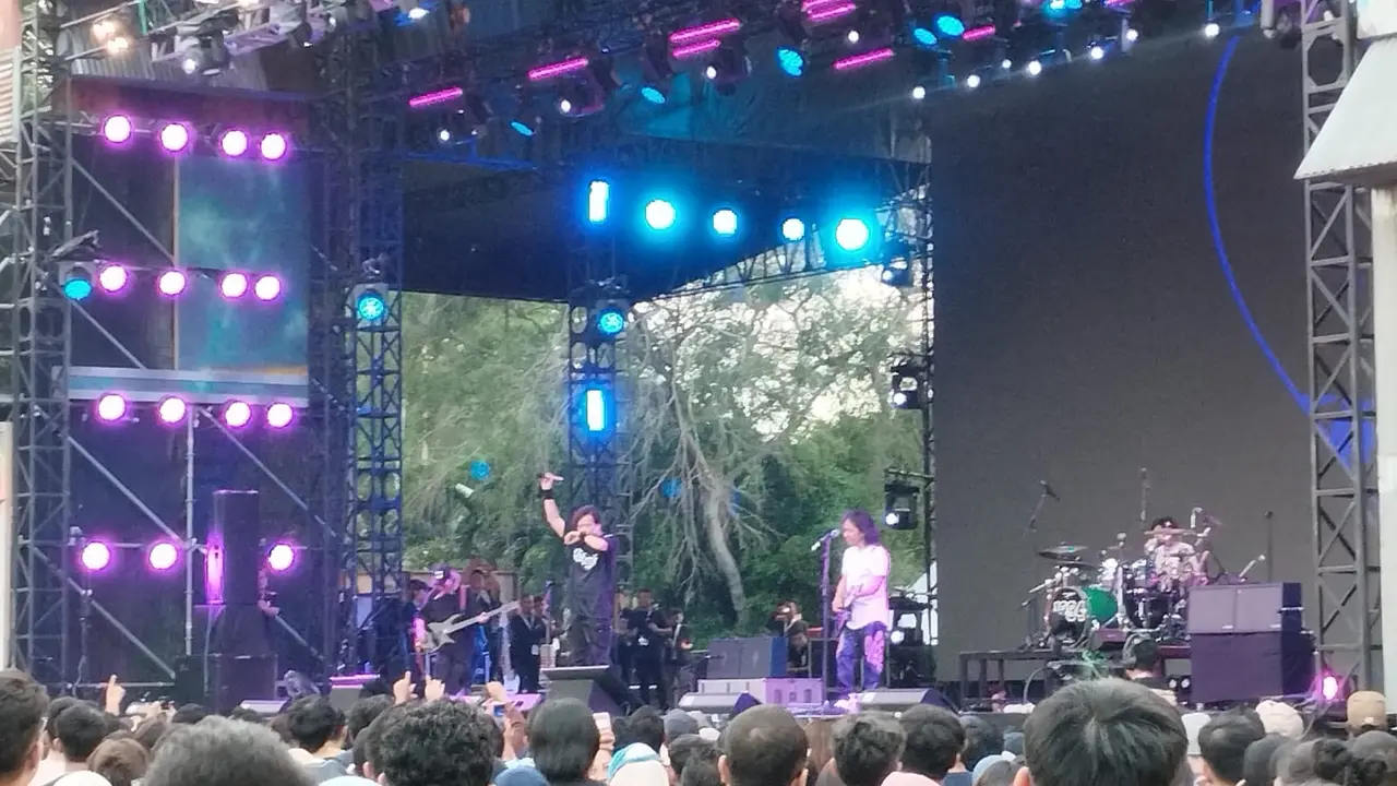 GIGI Tampil Energik di Synchronize Fest 2024 Hari Ketiga, Berharap Urusan Royalti di Indonesia ...