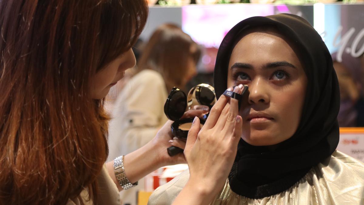 Tips Poleskan Riasan Natural Super Praktis dan Tahan Lama - Lifestyle ...