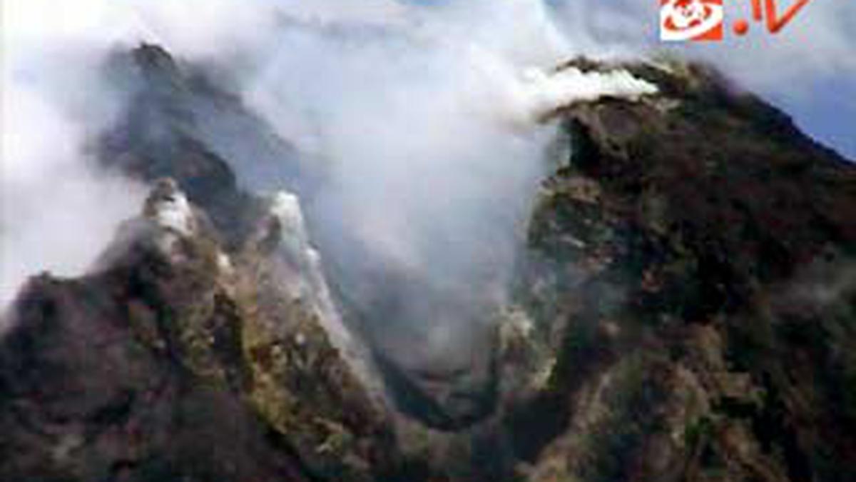 Jalur Pendakian Merapi Ditutup