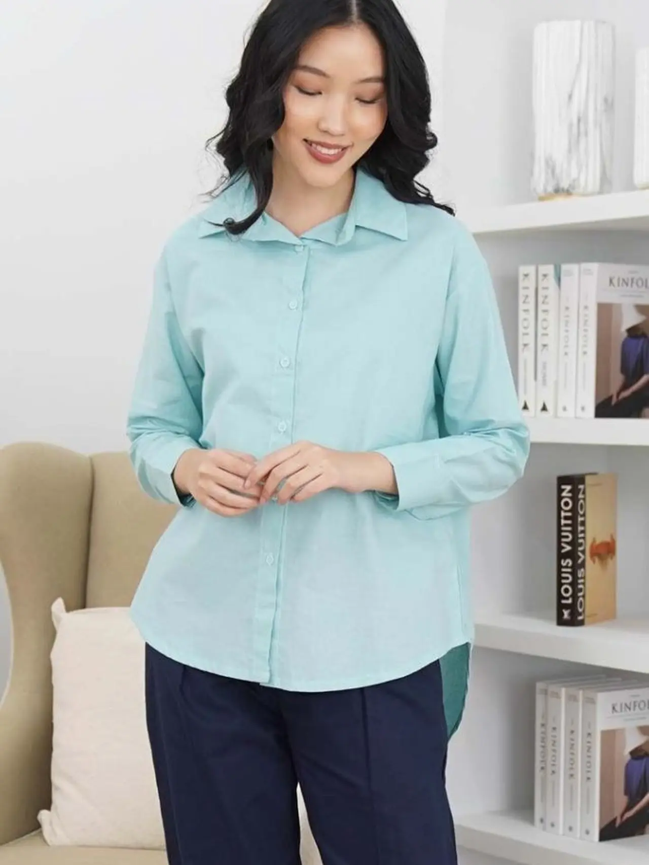 10 Rekomendasi Model Baju Kerja Wanita Terbaru, Tampil Cantik dan Rapi ...