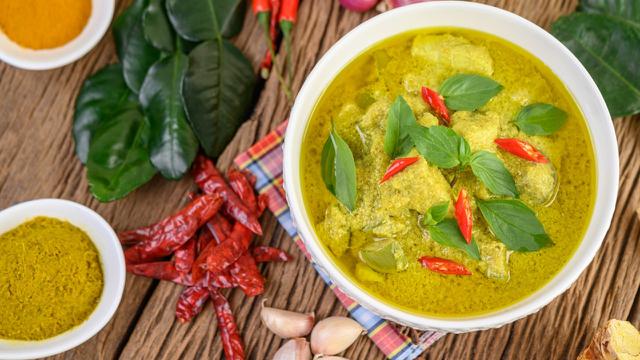 Resep Bumbu Kari Ayam Kuning yang Gurih dan Mudah Dibuat, Dijamin Enak