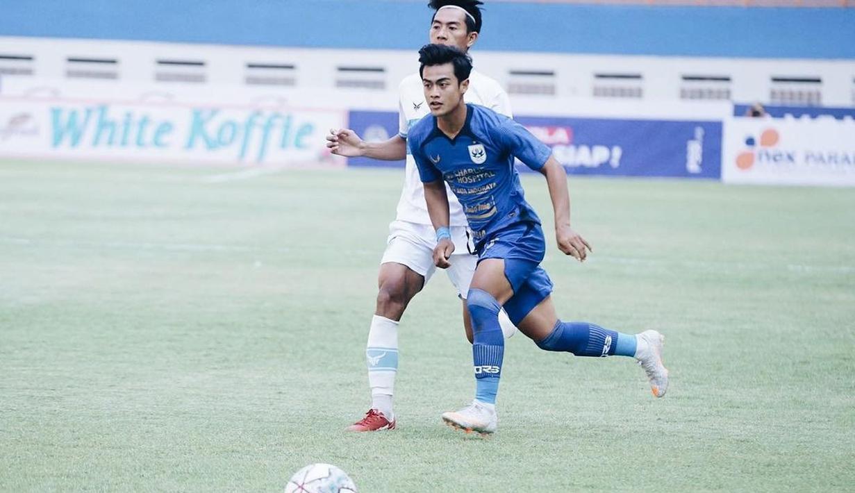7 Potret Ganteng Pratama Arhan, Pemain Sepak Bola Berprestasi di Timnas ...