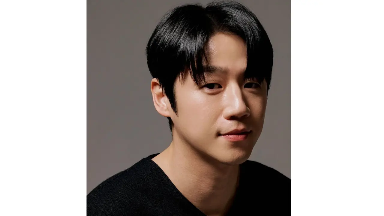 7 Potret Jung Joon Won, Pemeran Kepala Residen Green Flag di Serial Resident Playbook - Hot ...
