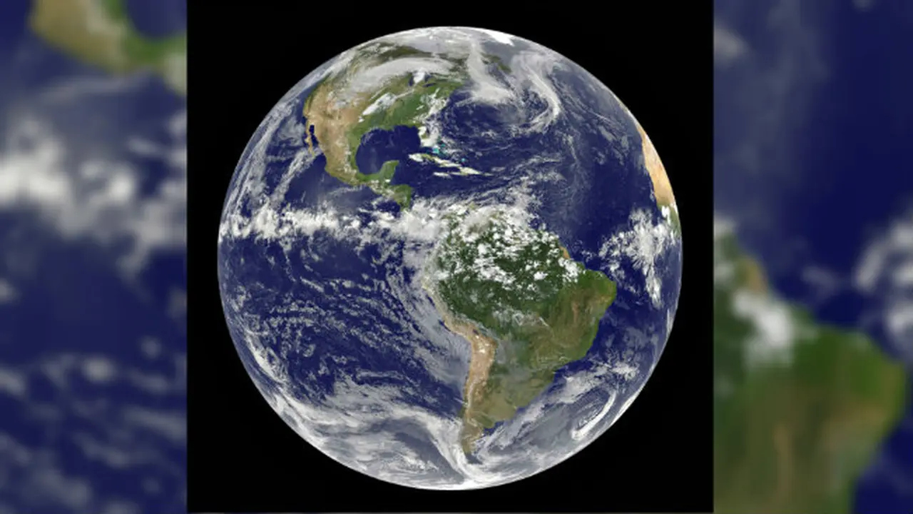 13 Penampakan Paling Aneh di Google Earth