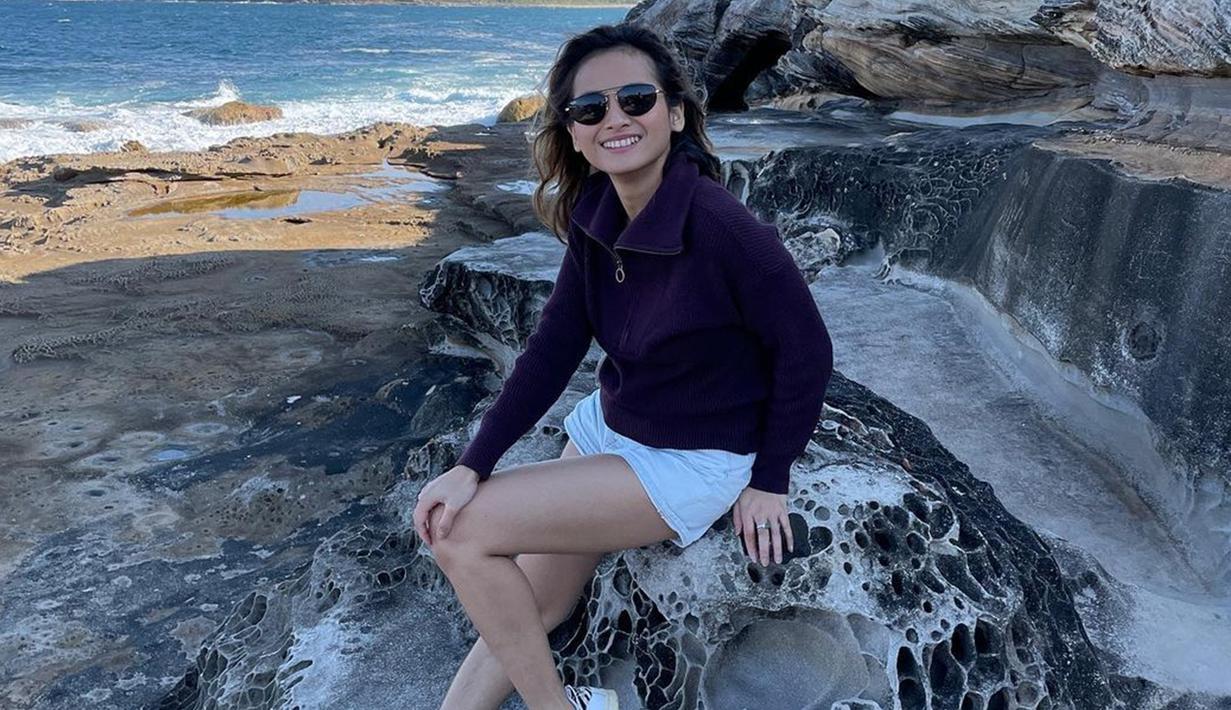 FOTO: Gaya Kasual Acha Septriasa, Jadi Inspirasi saat Hangout - Foto ...