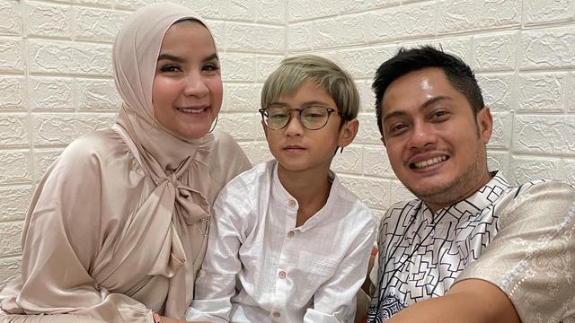 Ferry Ardiansyah Dirawat di Rumah Sakit Bareng Sang Buah Hati - ShowBiz ...