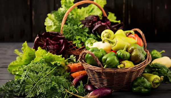 6 Potret Adhyra Yudhi dan Chico Andreas, Dua Vokalis Baru Band Yovie ...