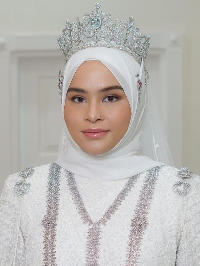 6 Potret Puteri Kerajaan Pahang Malaysia, Afzan Aminah Pakai Perhiasan ...