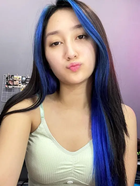 Sandrina Mazayya IMB Pamer Duck Face Ini Lucu, Makin Terlihat Imut ...