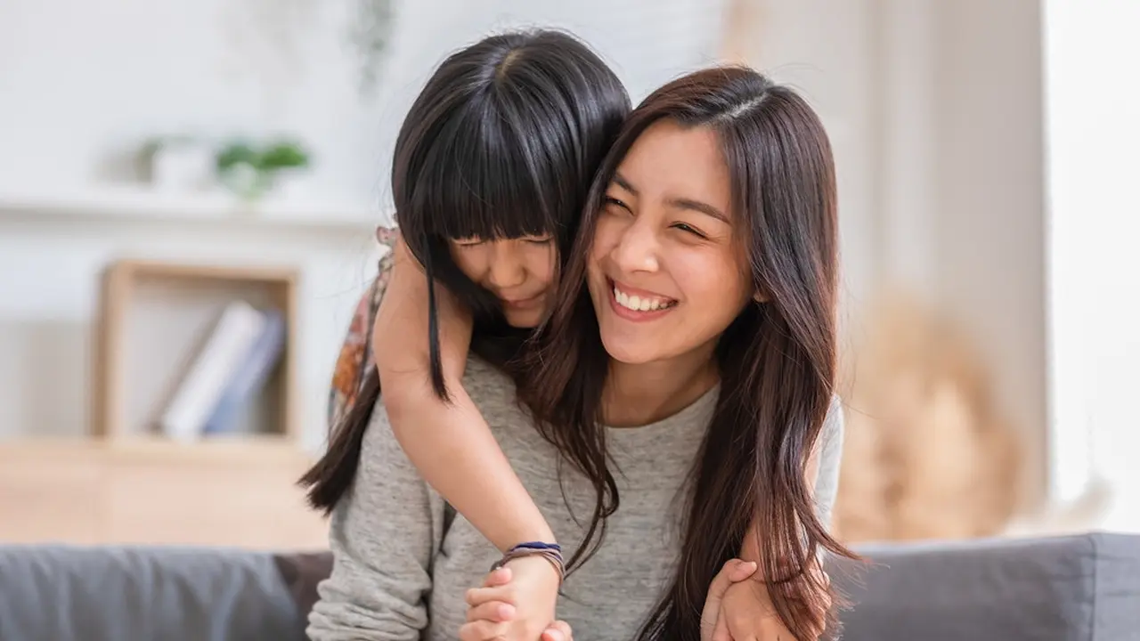 5 Tanda Anak Bahagia yang Wajib Diketahui Oleh Orangtua - Parenting Fimela.com